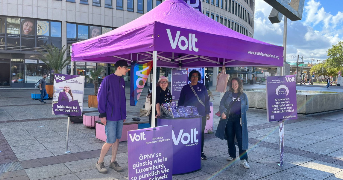 Infostand Ludwigshafen – Volt Deutschland